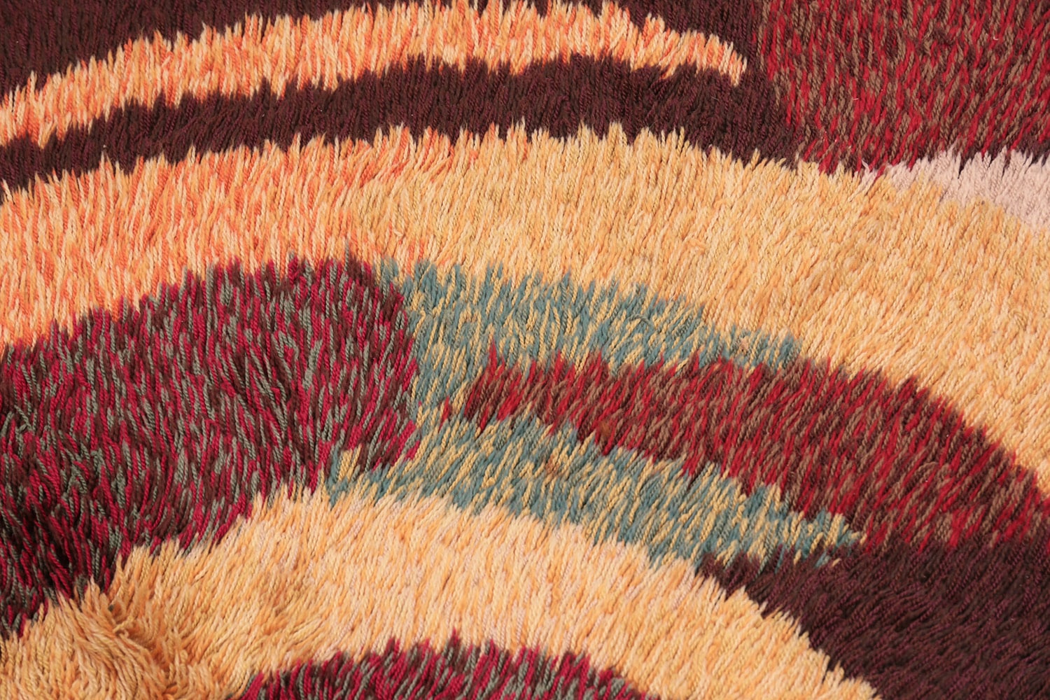 Vintage Round Swedish Shag Rya Rug 48193 Nazmiyal Antique Rugs