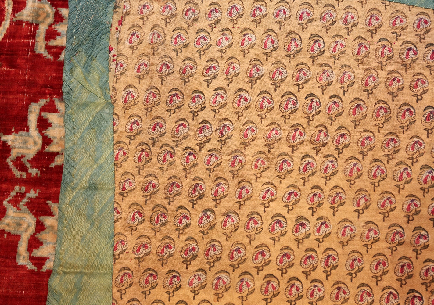 Antique 18th Century Mughal Velvet Textile 40596 Nazmiyal Antique Rugs