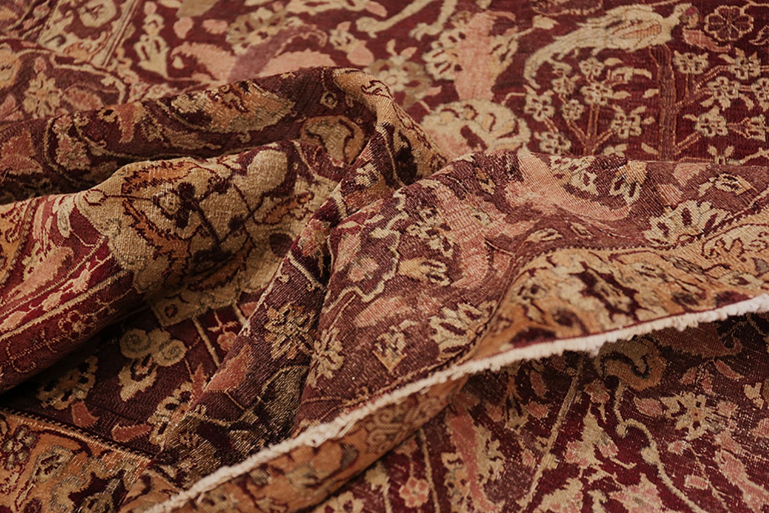 Large Red Antique Indian Agra Rug 44428 by Nazmiyal