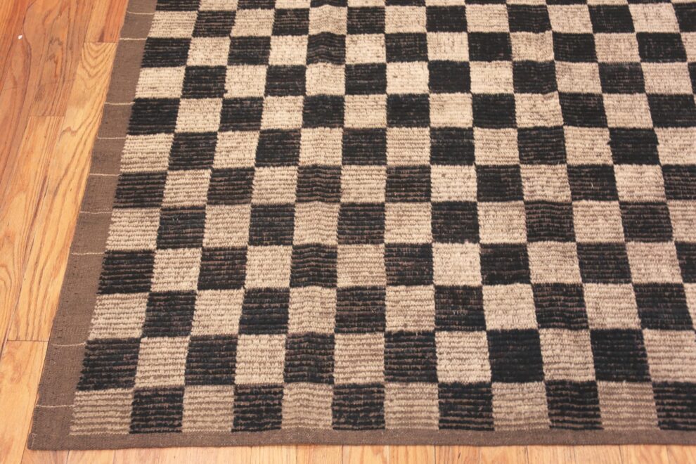 Contrasted Checker Design Modern Central Asian Rug 11299