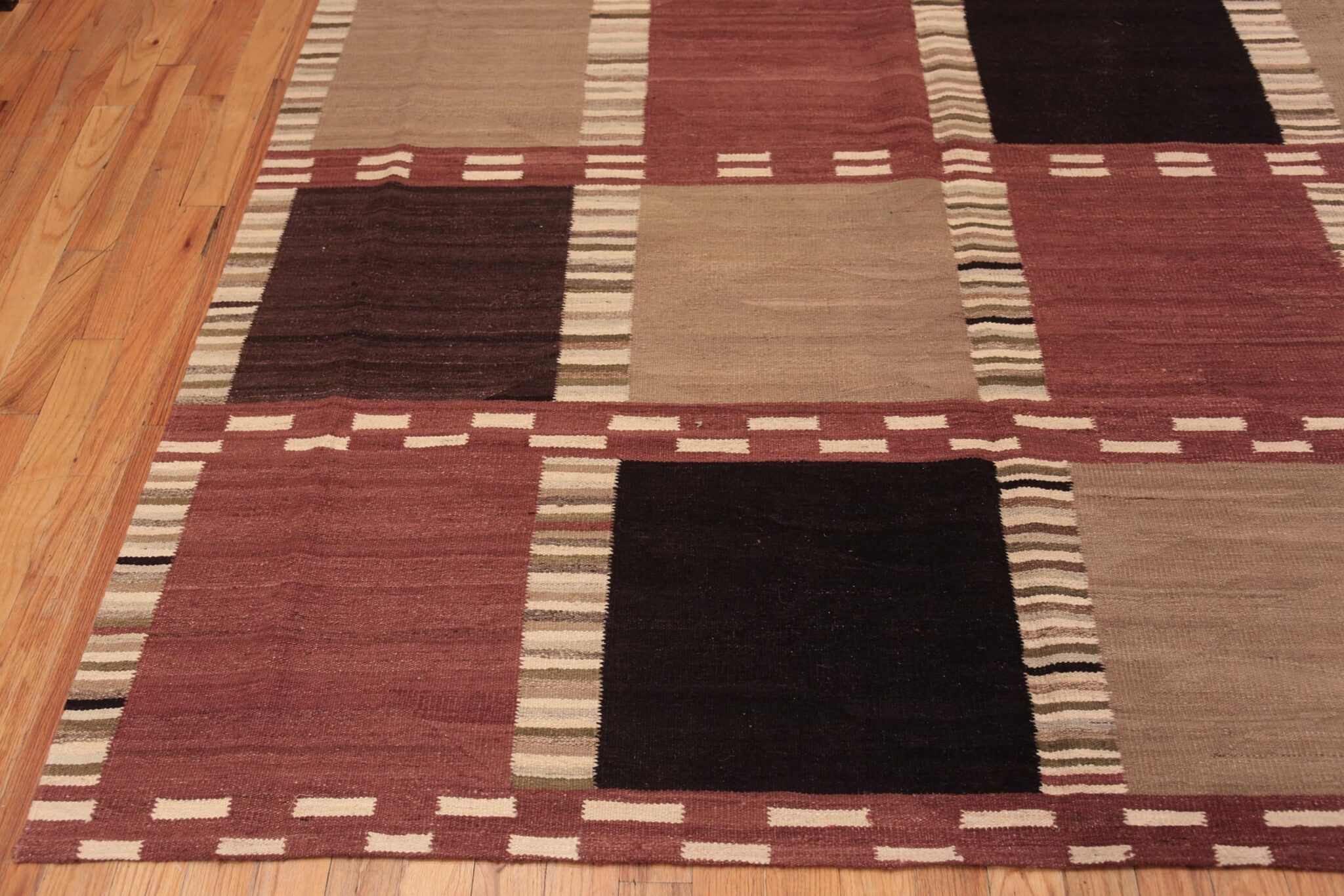 Rustic Modern Flatwoven MCM Swedish Kilim Rug 11657 Nazmiyal Rugs