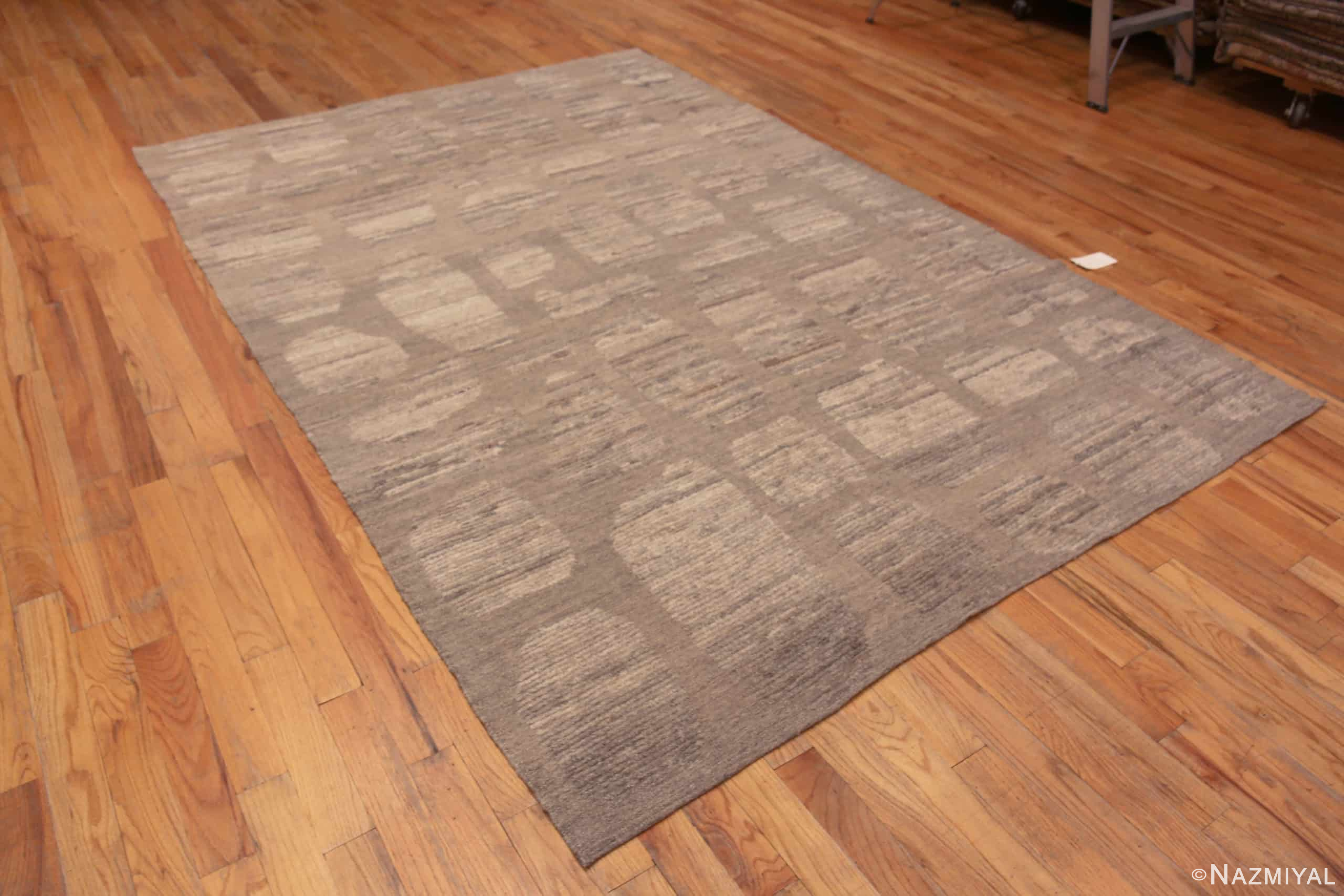 Neutral Grey Wool Pile Modern Room Size Rug 11308 Nazmiyal