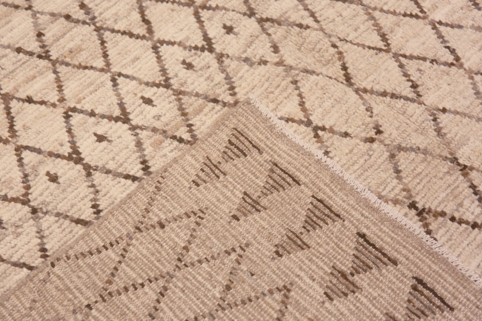 Ivory & Brown Diamond Grid Design Modern Rug 11423 Nazmiyal