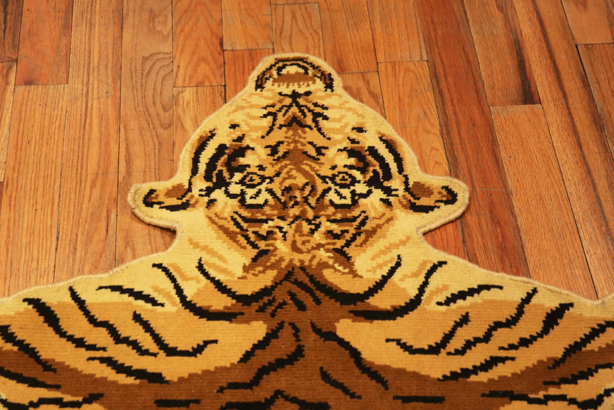 Beautiful Vintage Tiger Animal Pelt Design Rug 72896 Nazmiyal