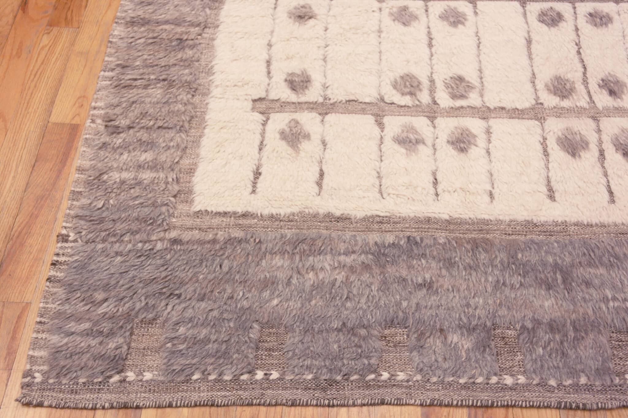 Square Shape Modern Boho Chic Geometric Area Rug 61128